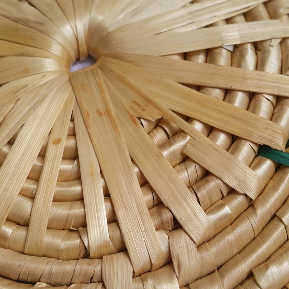 Vintage | Accents | Vintage Wicker Trivet | Poshmark